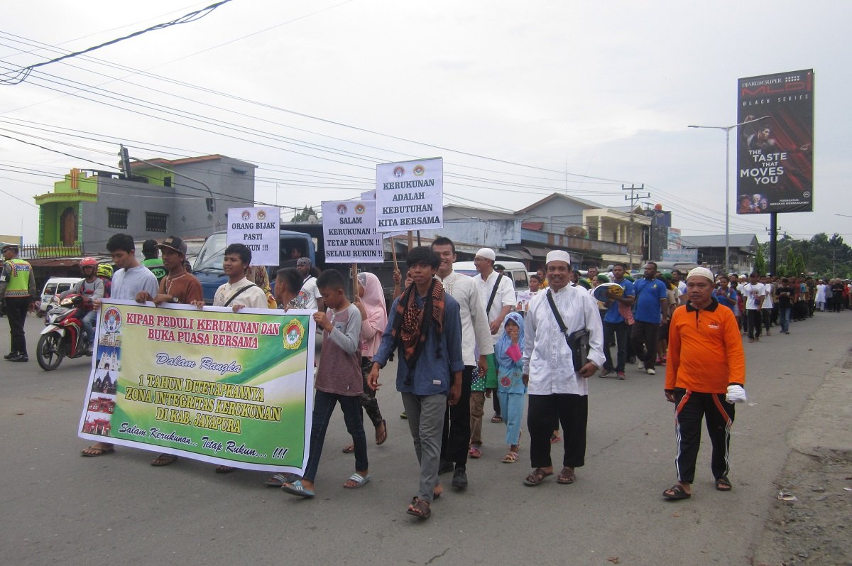 Kirab Kerukunan Jayapura Simbol Persatuan Bangsa - Lembaga Dakwah Islam ...