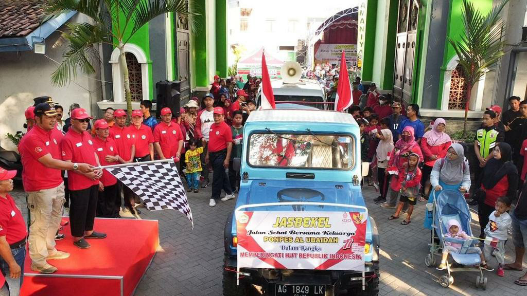 Jasbekel, Jalan Sehat Ala Ponpes Al Ubaidah Kertosono - Lembaga Dakwah ...