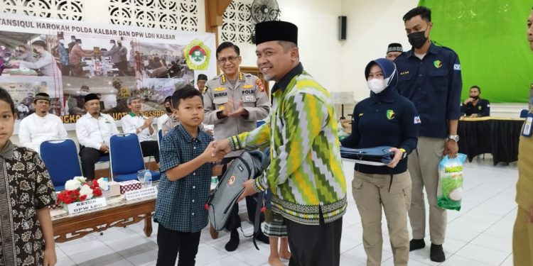 Polda Kalbar bersama LDII Adakan Sunatan Massal - Lembaga Dakwah Islam ...