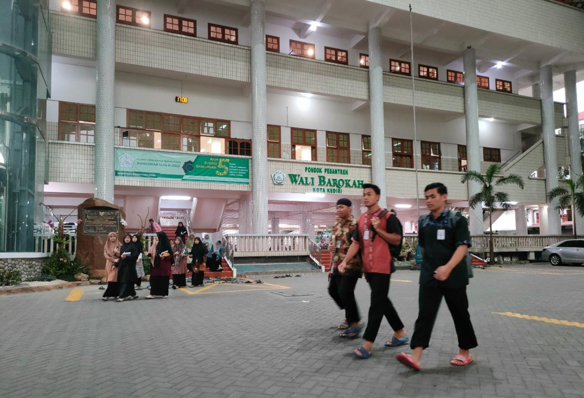 Ponpes Wali Barokah Adakan Asrama Alquran Secara Online Sepanjang Ramadan 1444 H - Lembaga ...