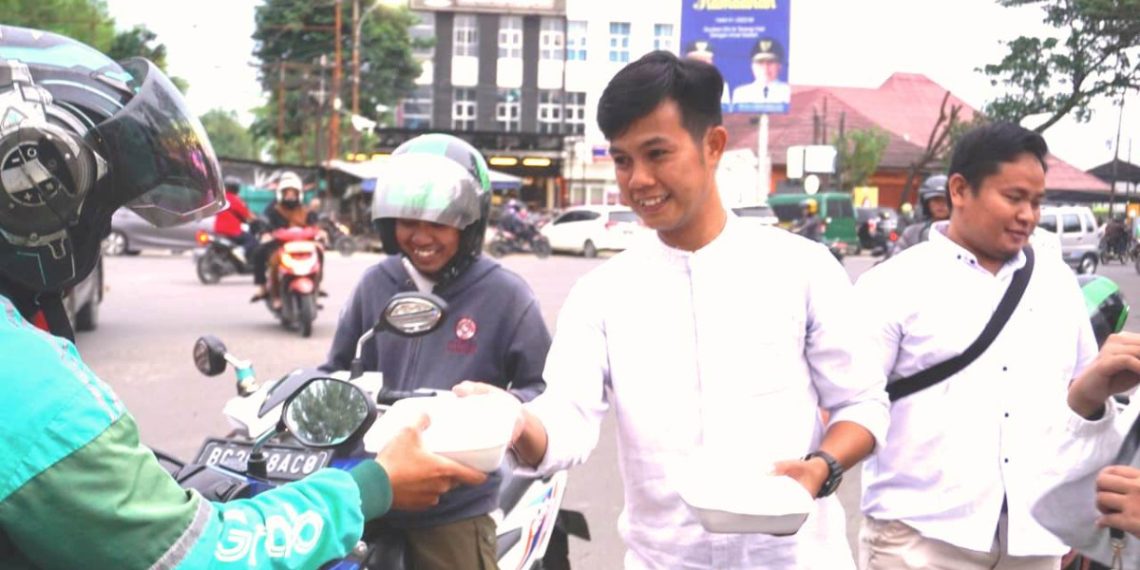 LDII Palembang Berbagi Takjil dan Santuni Anak Yatim - Lembaga Dakwah Islam Indonesia