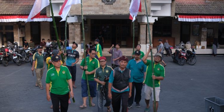 Ciptakan Suasana Persatuan, LDII Bali Adakan Kerja Bakti dan Pembagian ...