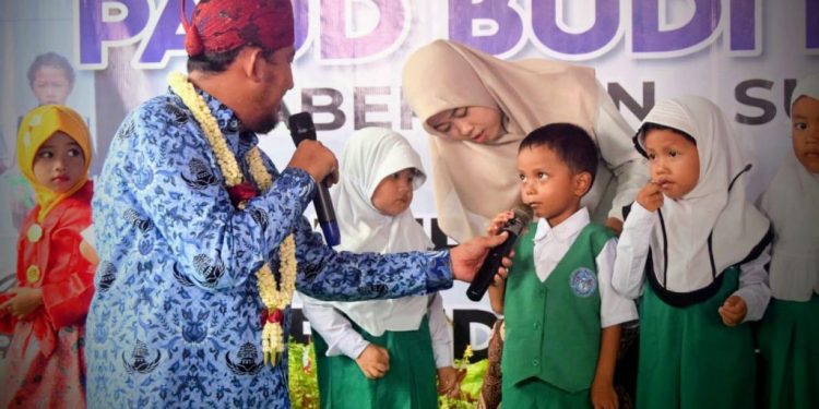 PAUD Jadi Fondasi Penting dalam Pembangunan Anak Usia Dini - Lembaga ...