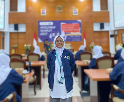 Kisah Nadiene Inventor yang Lolos Parlemen Remaja DPR RI - Lembaga ...