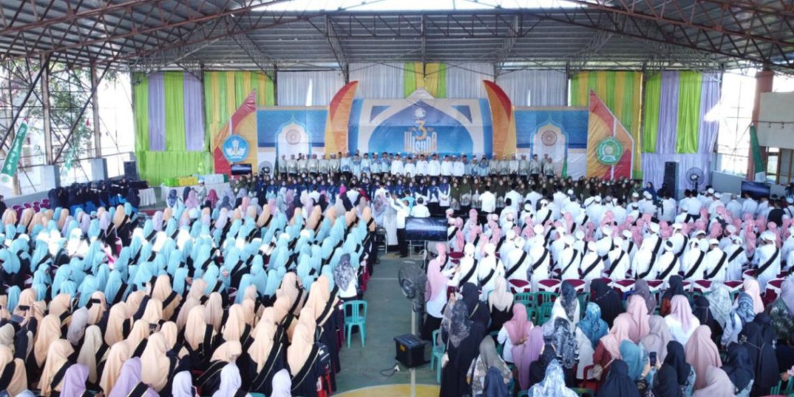 Warga LDII Hulu Sungai Utara Ikuti Wisuda Tahfidz Al Quran III - Lembaga Dakwah Islam Indonesia