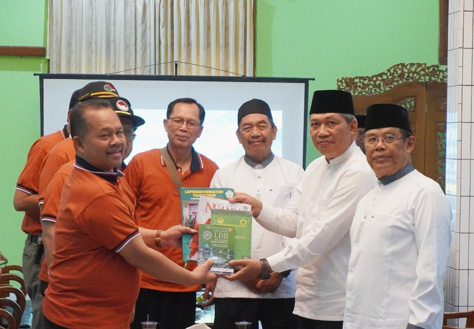 Terinspirasi Kerukunan Umat Beragama di Kota Kediri, FKUB Sukoharjo Kunjungi Ponpes Wali Barokah ...