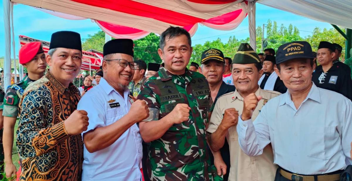 Ponpes Wali Barokah Hadiri Penutupan TMMD ke-122 yang Dipimpin KSAD - Lembaga Dakwah Islam Indonesia