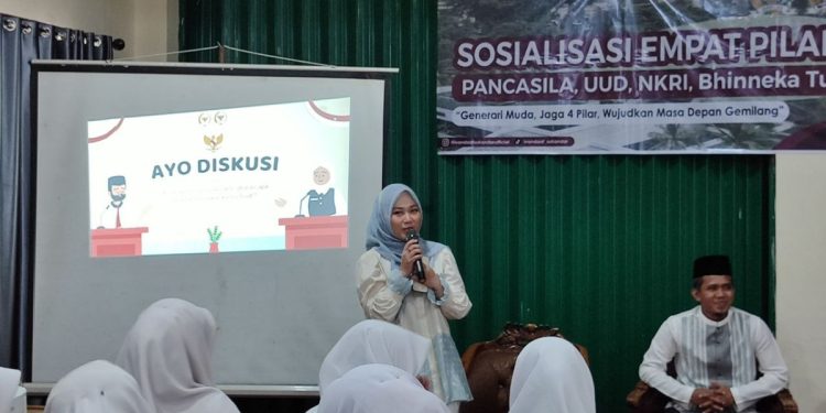 Anggota DPD RI Sosialisasi Empat Pilar Kebangsaan pada Siswa SMP dan ...